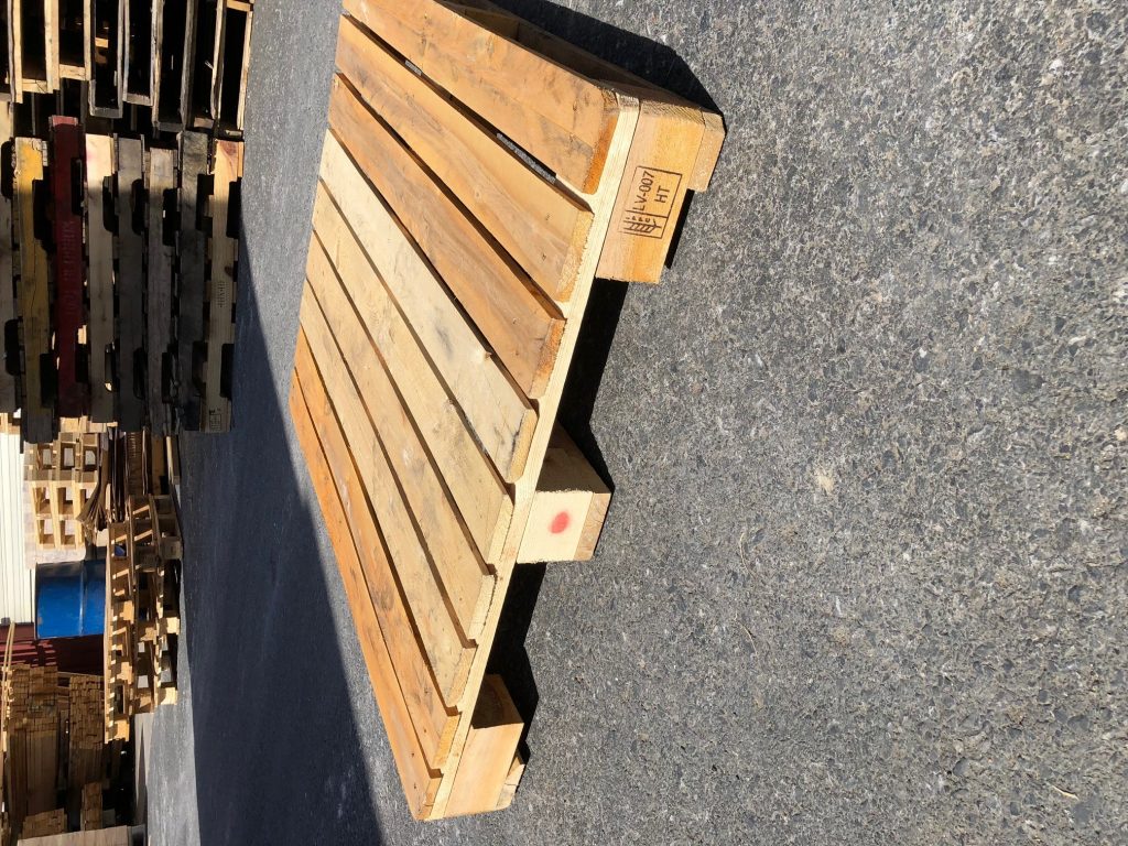 37.25 x 45.25 Block Pallet - Repalletize